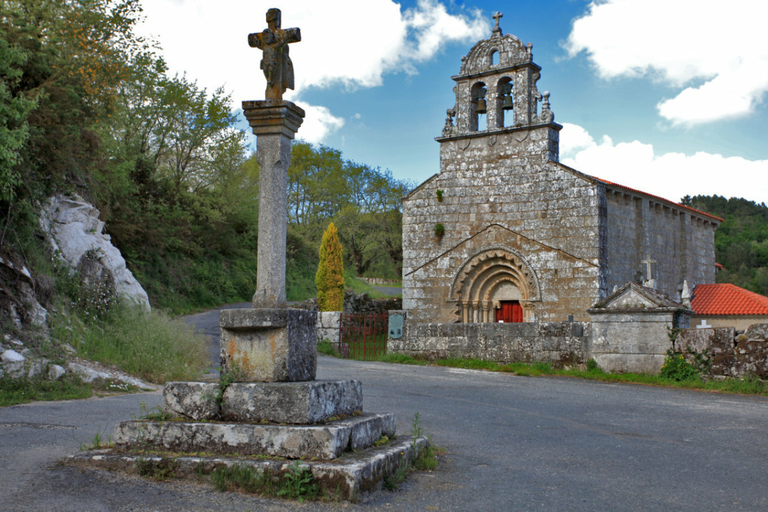 Ribeira Sacra | Iglesia de San Pedro de Bembibre